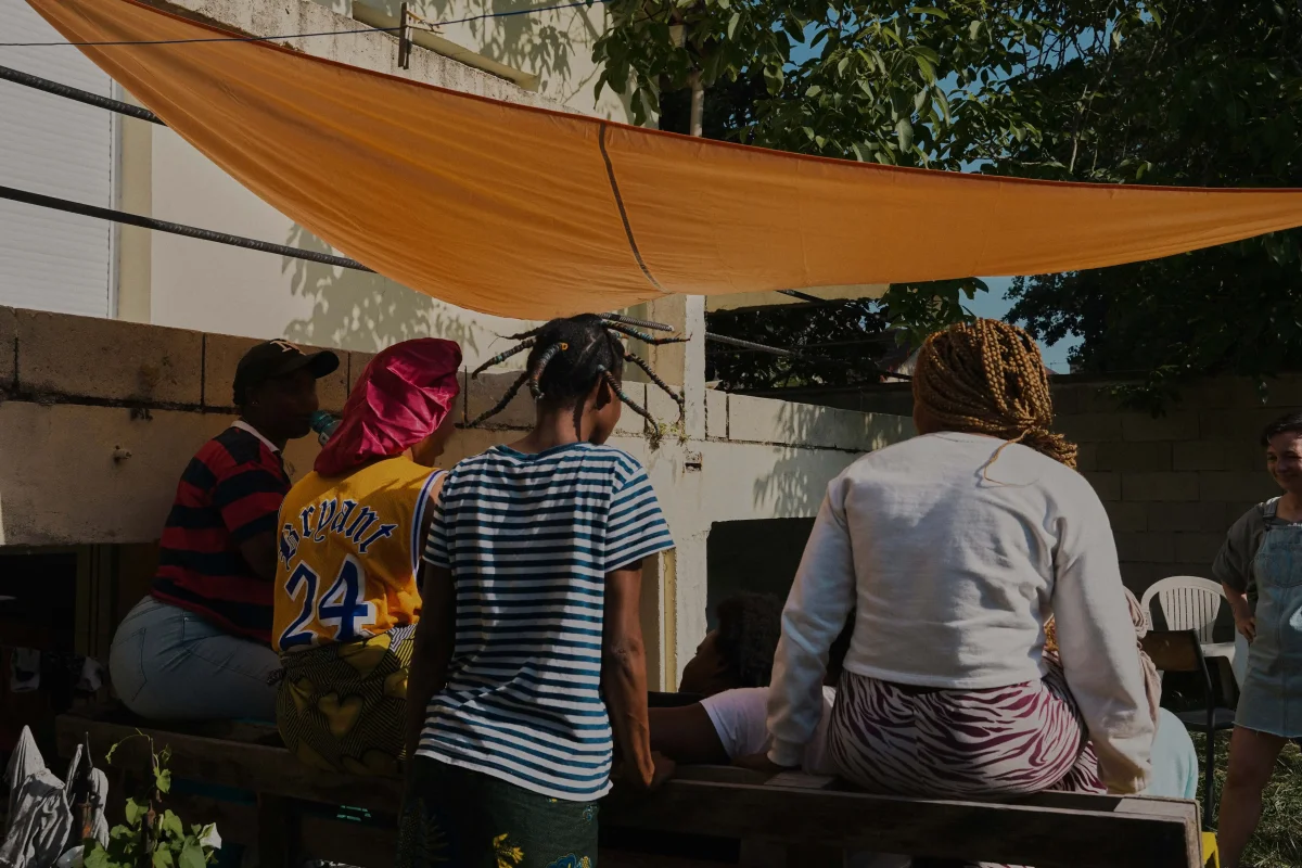 Emergency shelter for exiled women and families in Paris - Fondation ...